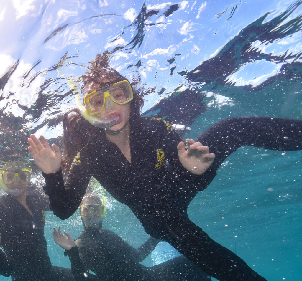 Girls help to protect the Great Barrier Reef | Meriden